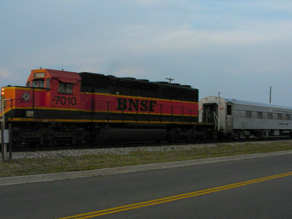 BNSF 7010